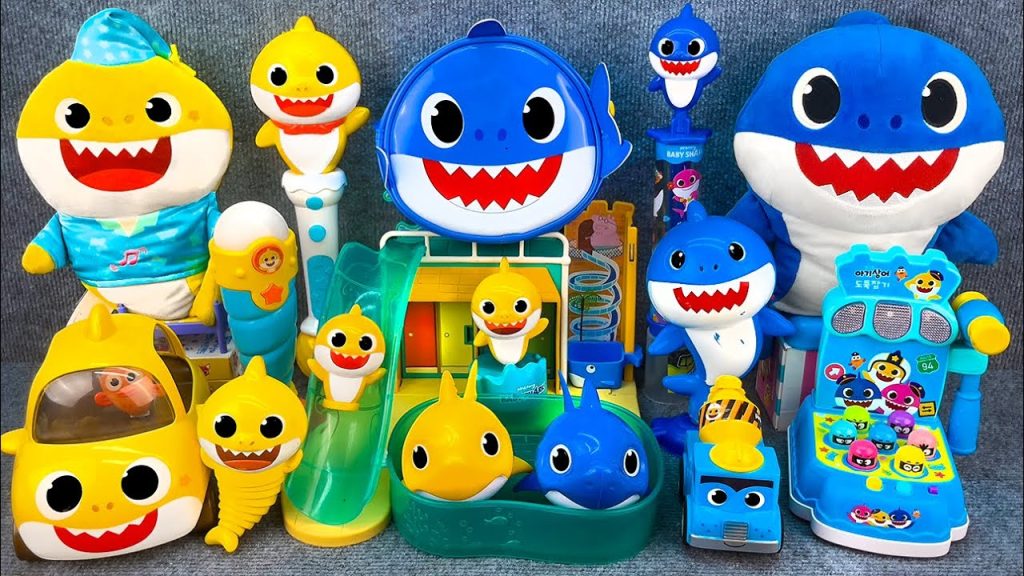 BABY SHARK Water Park Toys Compilation Set - Youtube Kids